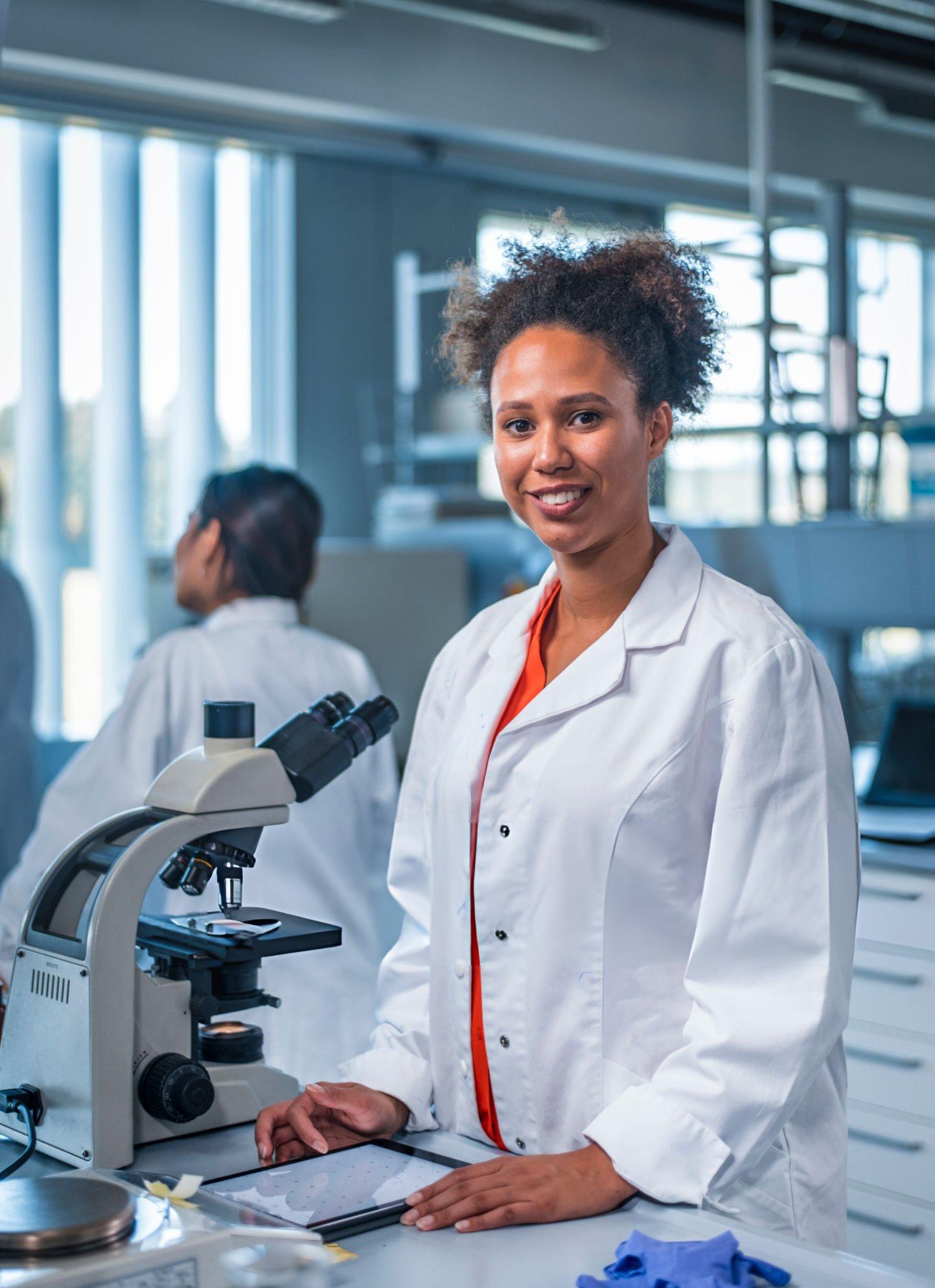 About - Laboratory Furniture | Lab Benches | Lab Workstations